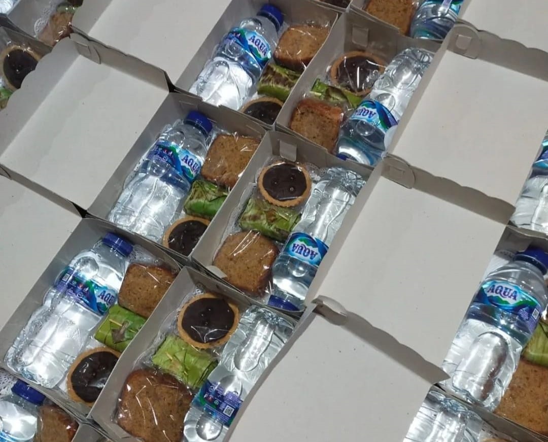 Kategori / Makanan dan Minuman